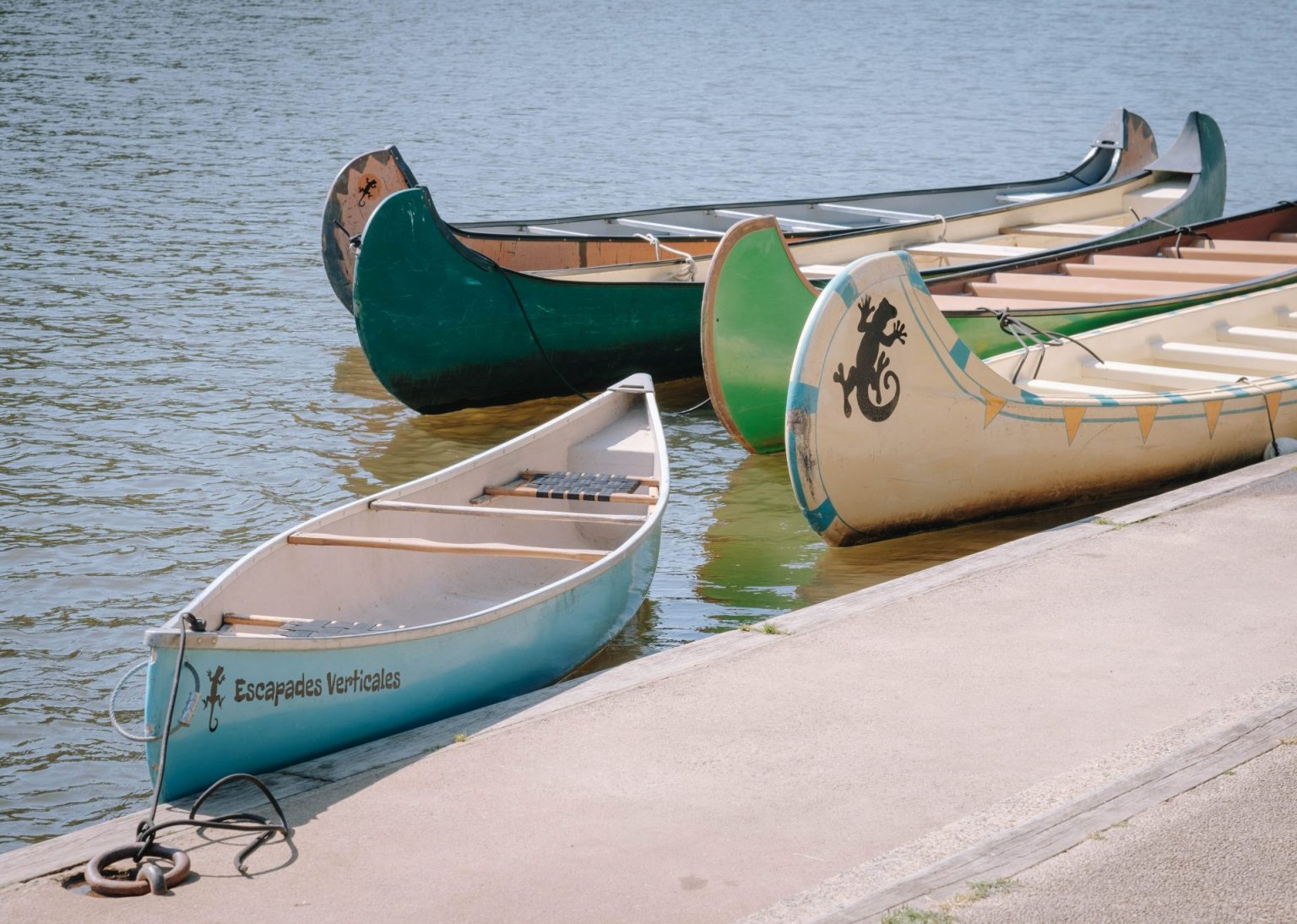 Une journée en famille à l'Île aux Pies, sur le Canal de Nantes à Brest ...